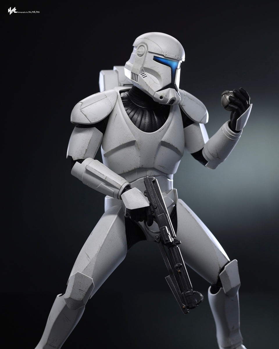 Hot Toys TMS131 Star Wars The Bad Batch Clone Commando 1/6 Scale Colle ...