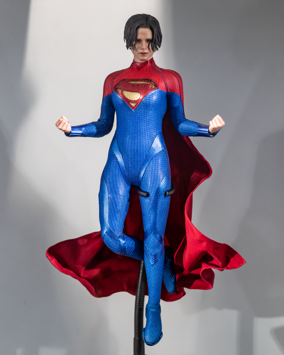 Preorder Hot Toys Mms715 The Flash Supergirl 16 Scale Collectible Fi