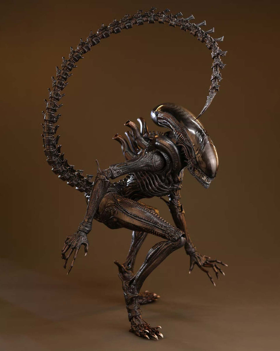 Hot Toys MMS784 Alien: Romulus - Scorched Xenomorph 1/6th Scale Collec ...
